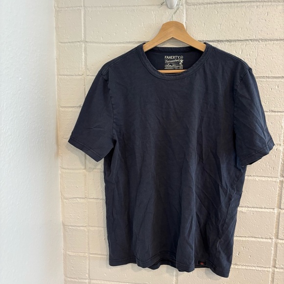 Faherty | Shirts | Faherty Sunwashed Navy Tee Shirt | Poshmark